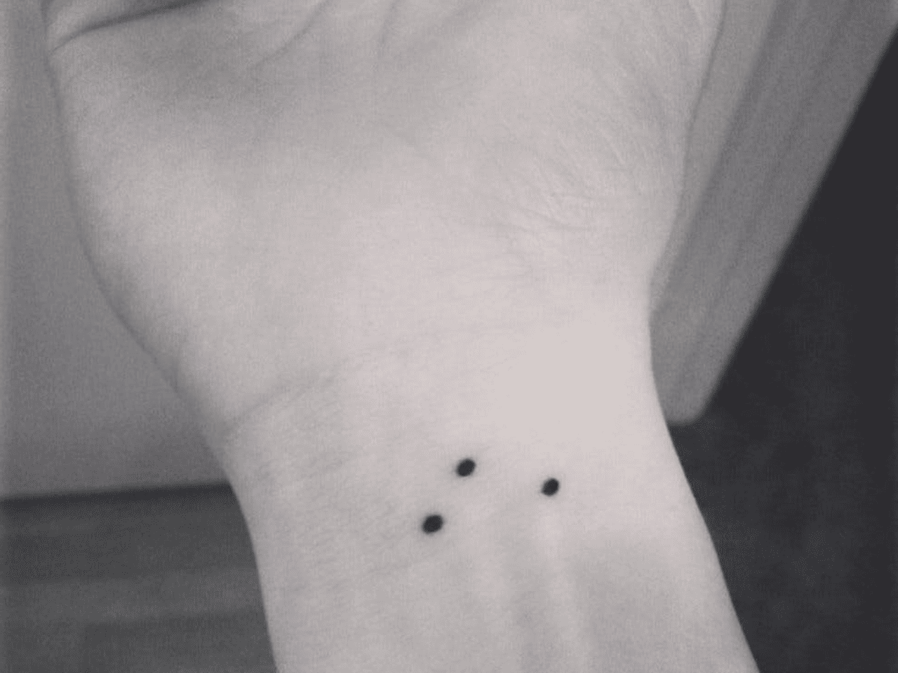 Ellipsis Tattoo Meaning & Symbolisms (Memories)