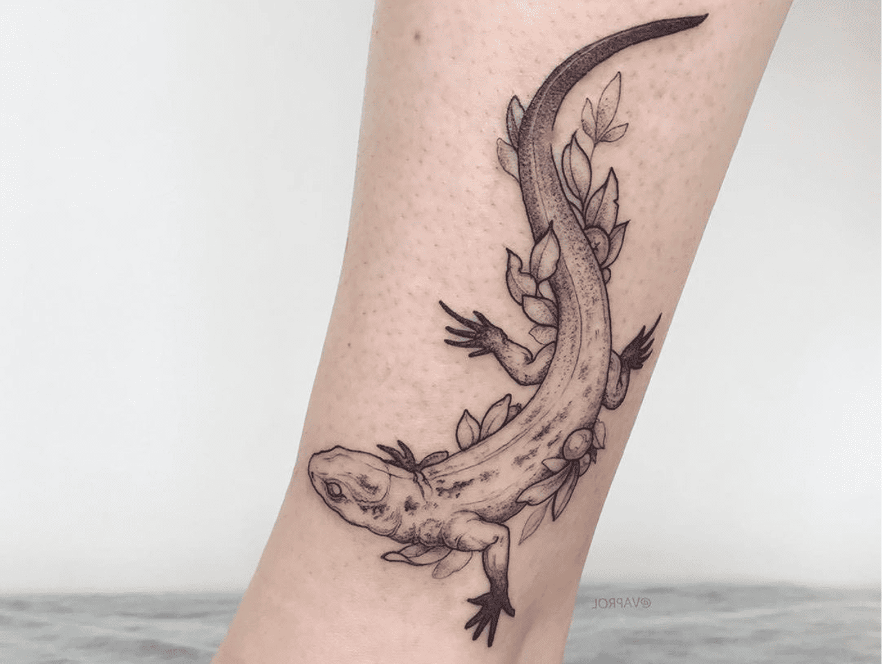 Lizard Tattoo Ideas and Designs: Symbolism, Styles, and Placement